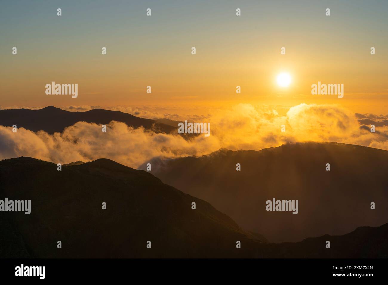 Pico Ruivo. Mountain Peaks at Sunset. Cloud Inversion. Golden Hour ...