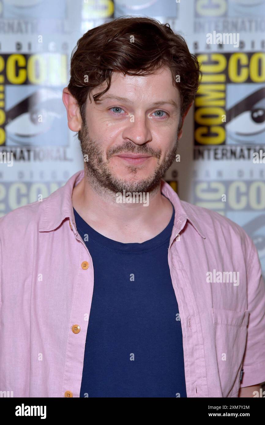 Iwan Rheon beim Photocall zur Amazon Prime Video Serie Those About to ...