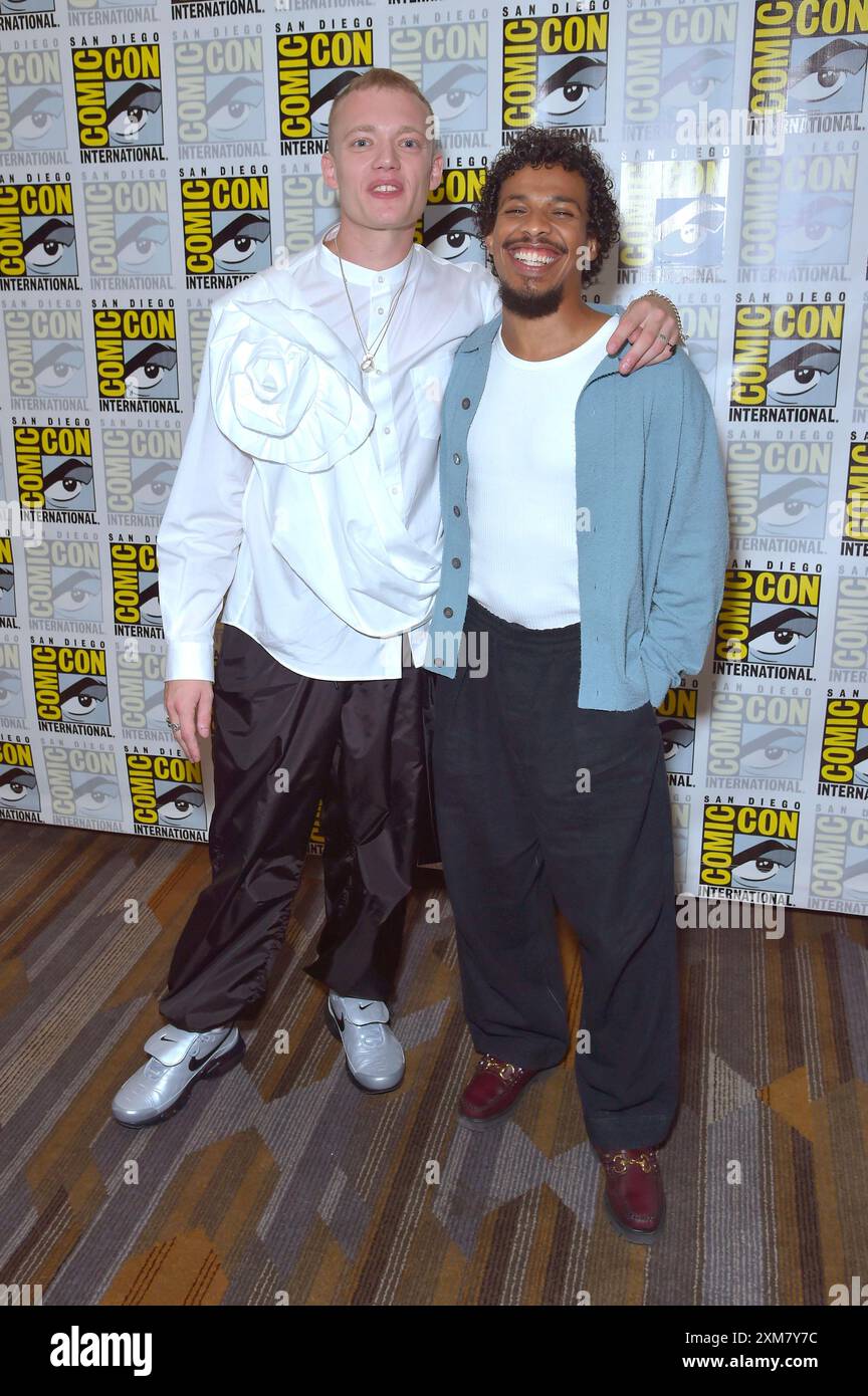 Jojo Macari und Moe Hashim beim Photocall zur Amazon Prime Video Serie Those About to Die auf ...