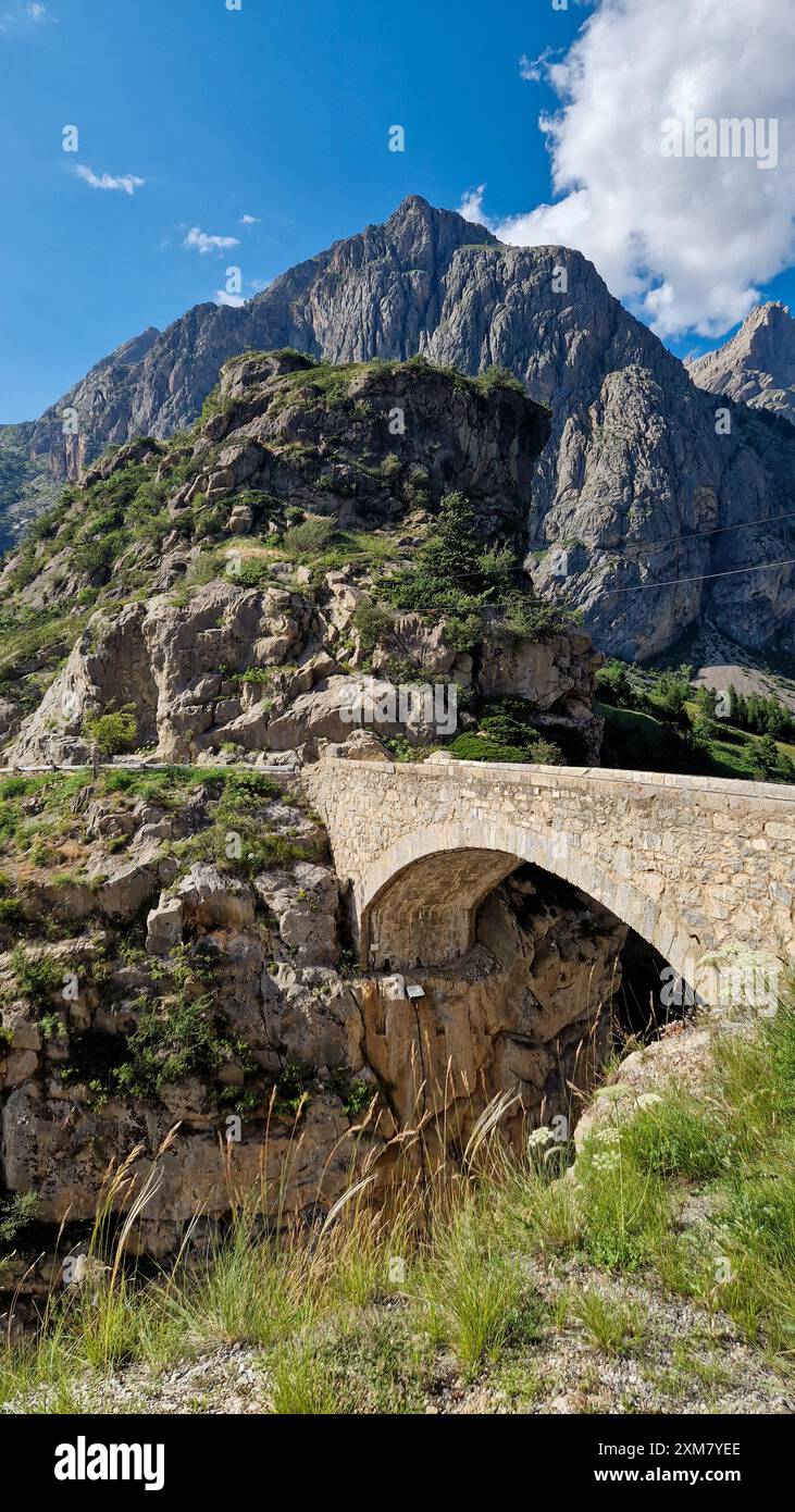 Ubaye chatelet bridge hi-res stock photography and images - Alamy