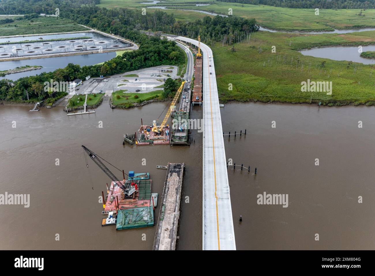 The dismantling of the Houlihan bridge. The Houlihan Bridge in Port ...