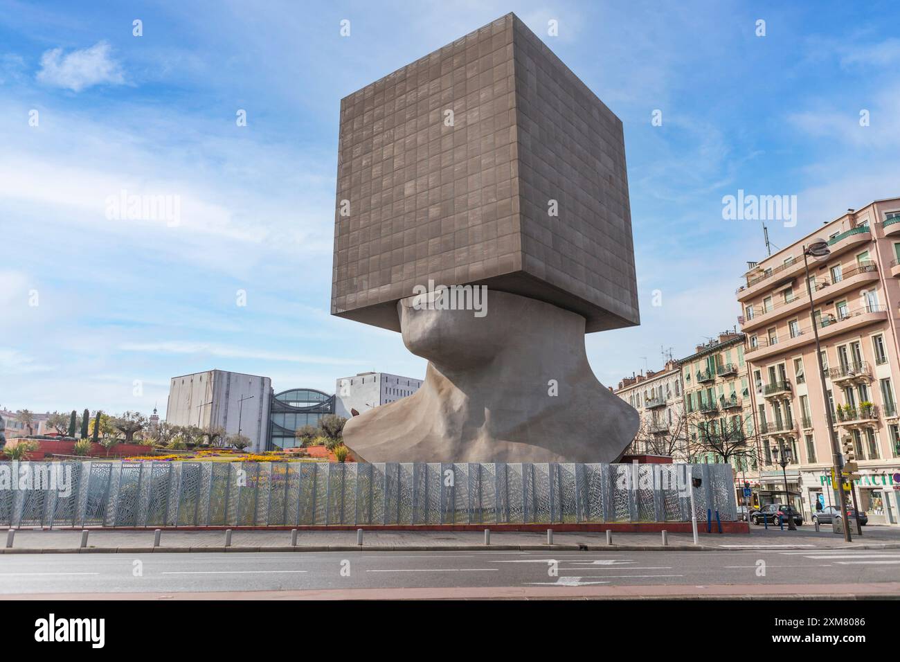 La tête carrée library hi-res stock photography and images - Alamy
