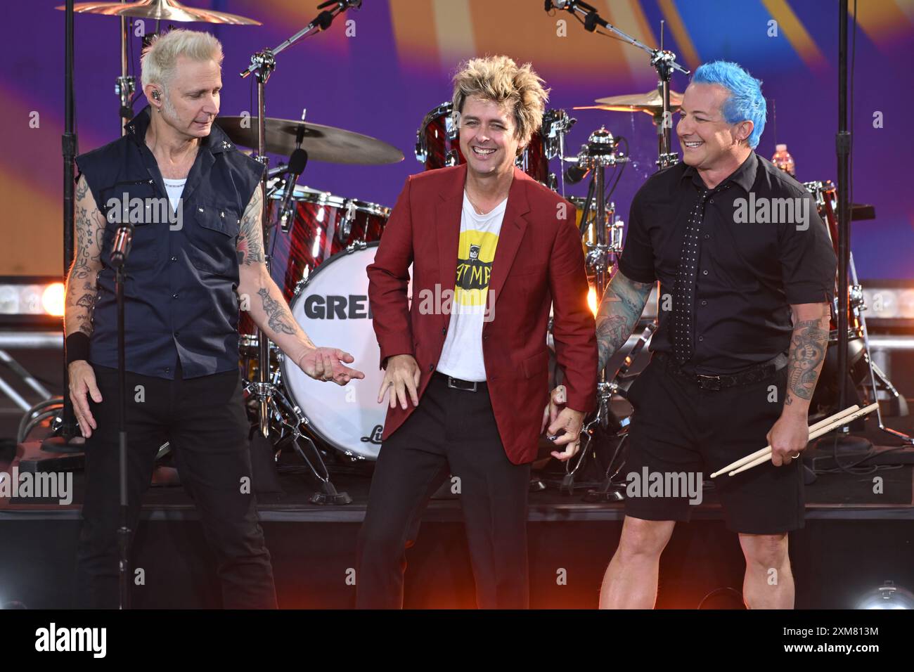 Green Day - Mike Dirnt, Billie Joe Armstrong and Tré Cool Stock Photo - Alamy