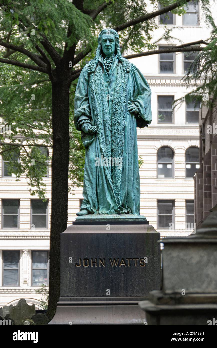 John Watts statue in New York, Trinity Church, Wall Street Stock Photo - Alamy