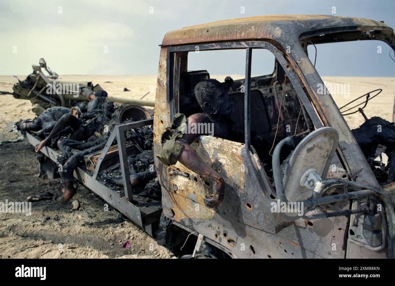 First Gulf War: 4th March 1991 Incinerated bodies of Iraqi soldiers lie ...