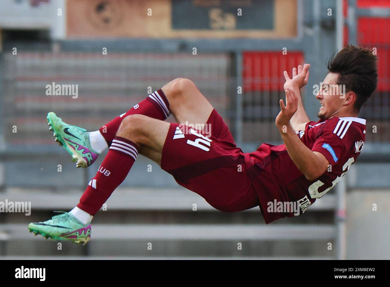 Dustin forkel hi-res stock photography and images - Alamy