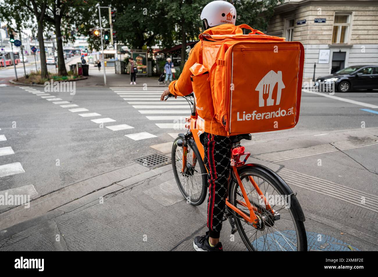 Fast food uniform orange hi-res stock photography and images - Alamy