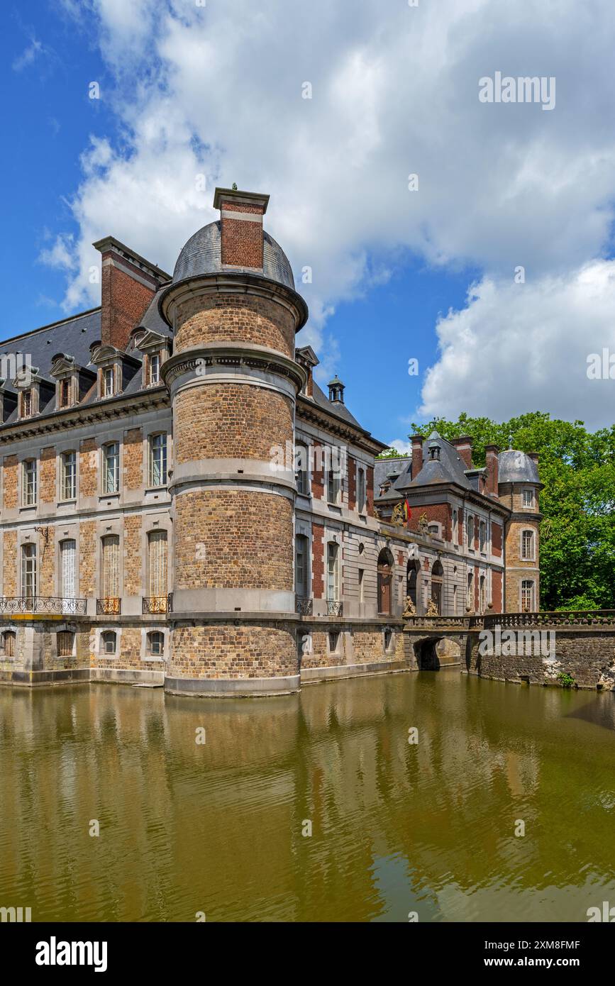 Maison de ligne hi-res stock photography and images - Alamy