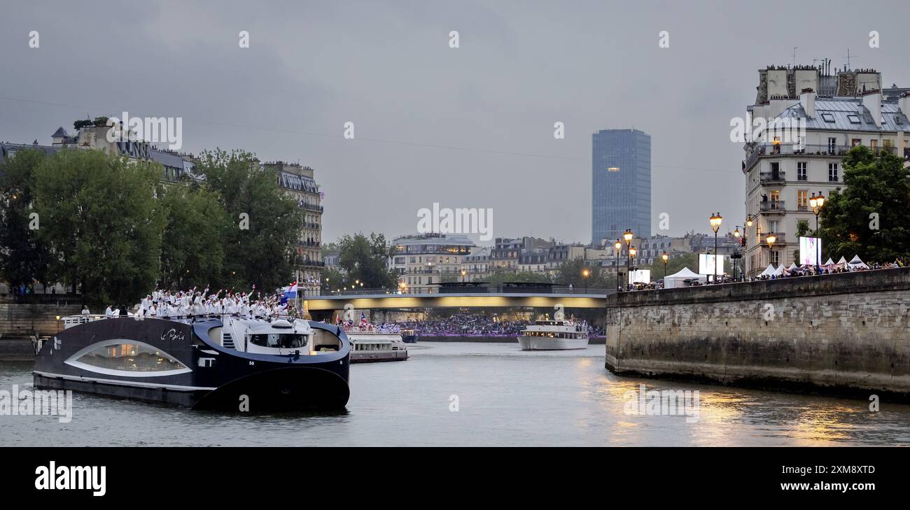 PARIS - Boats with the Dutch team during the opening ceremony of the ...
