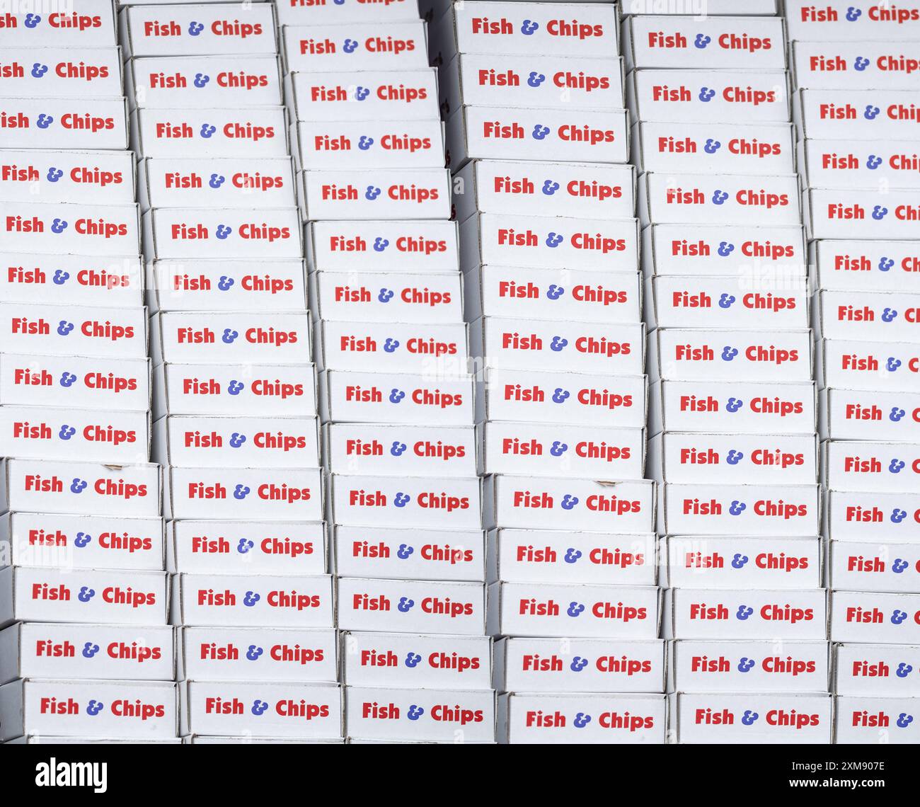 Fish and chips packaging hi-res stock photography and images - Alamy