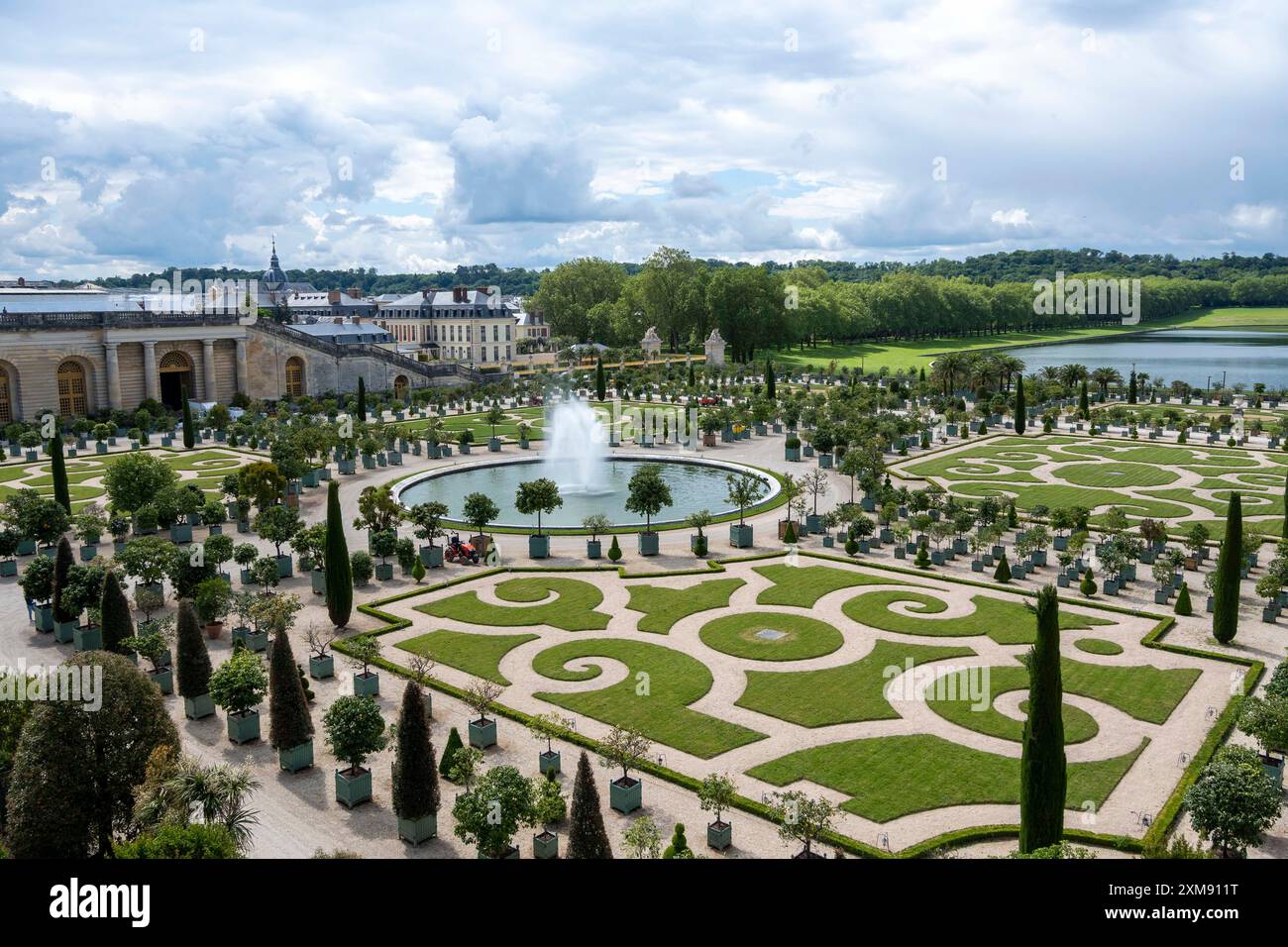 Olimpiadas paris 2024 hi-res stock photography and images - Alamy