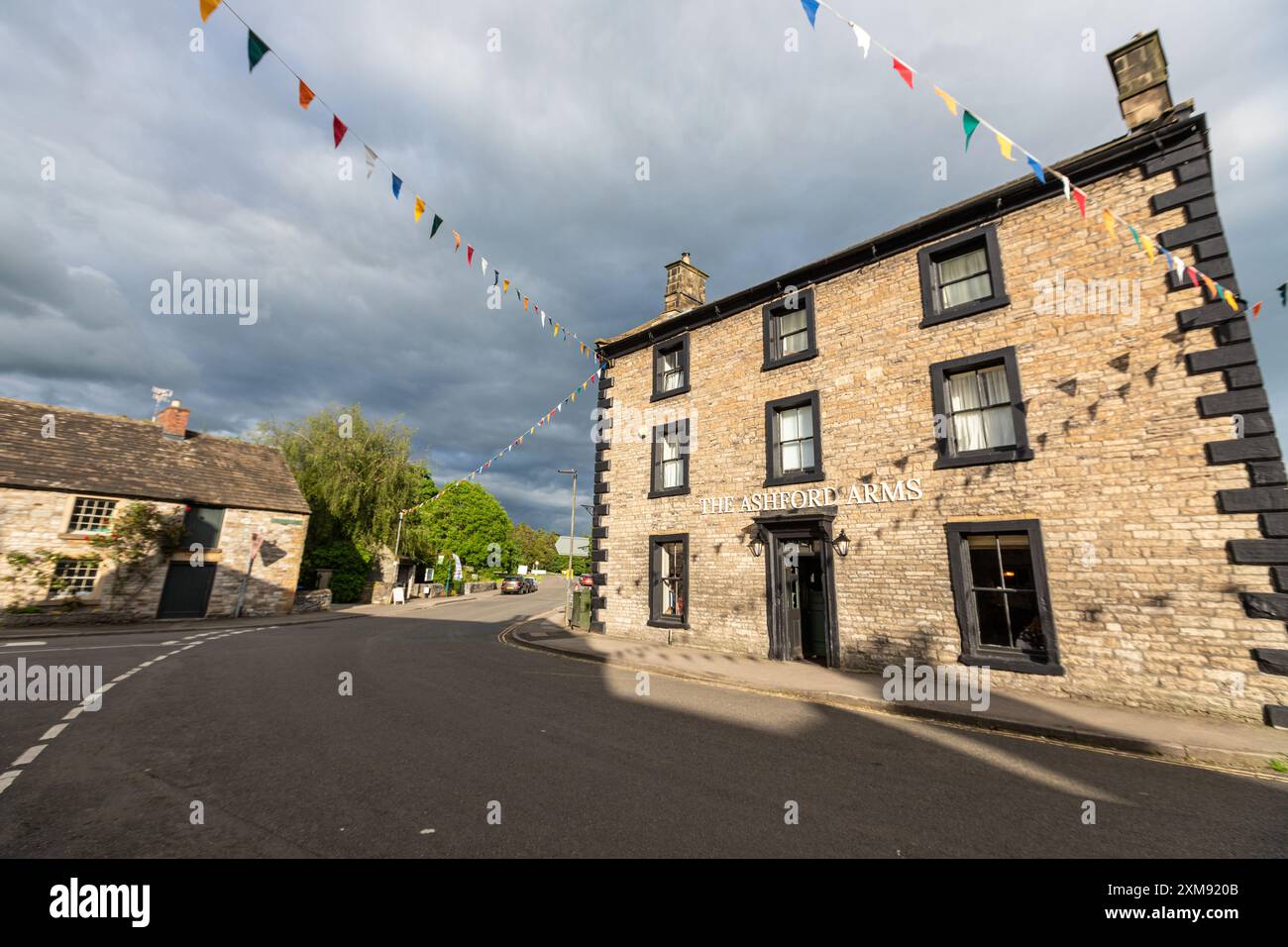 The Ashford Arms, Ashford-in-the-Water village civil parish in the ...