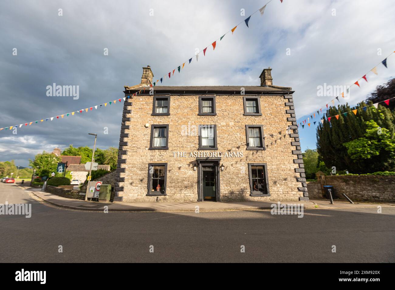 The Ashford Arms, Ashford-in-the-Water village civil parish in the ...