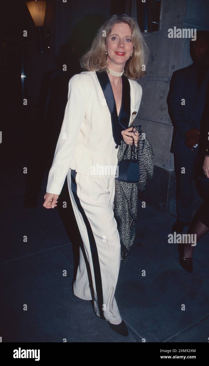 Blythe danner 1995 hi-res stock photography and images - Alamy