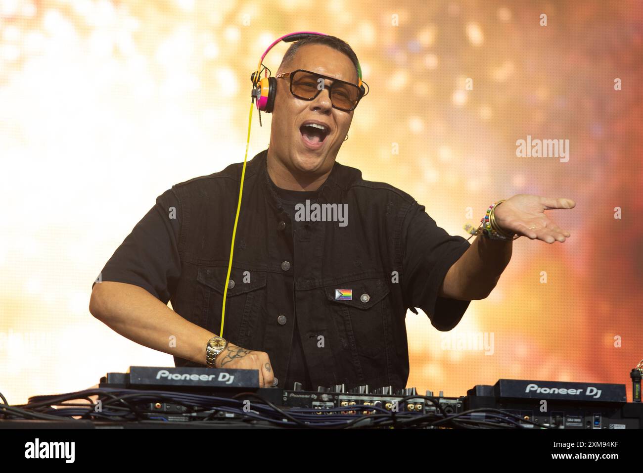 Dj gok wan hi-res stock photography and images - Alamy