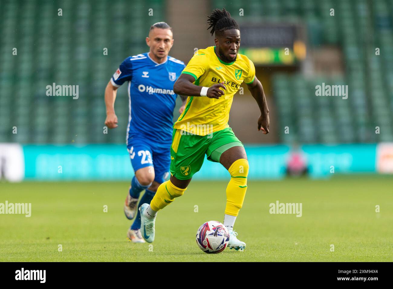 Pre season friendlies hi-res stock photography and images - Alamy