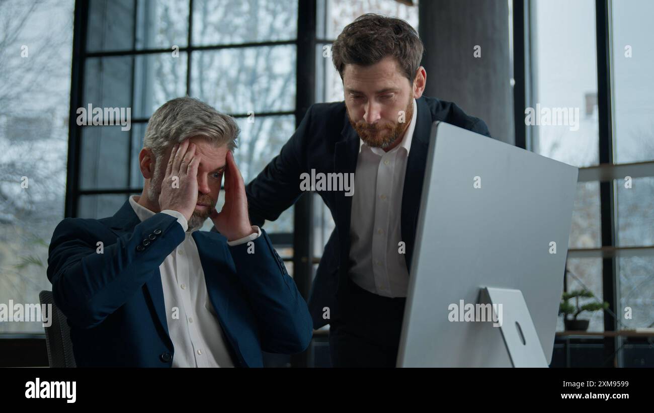 Coworkers difficulties hi-res stock photography and images - Alamy
