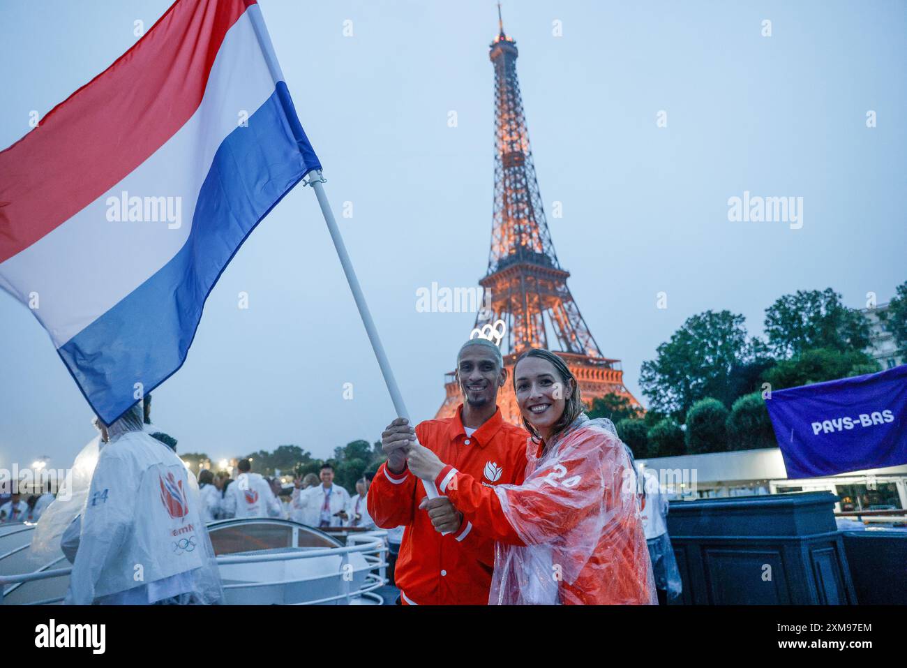 (240726) -- PARIS, July 26, 2024 (Xinhua) -- The Netherlands' flag ...