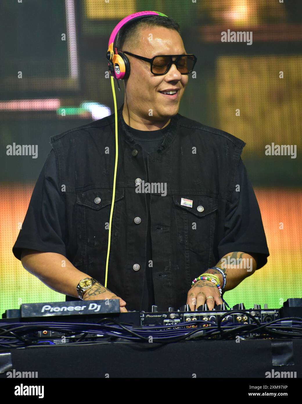 Dj gok wan hi-res stock photography and images - Alamy