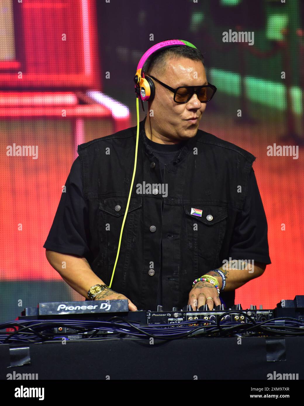 Dj gok wan hi-res stock photography and images - Alamy