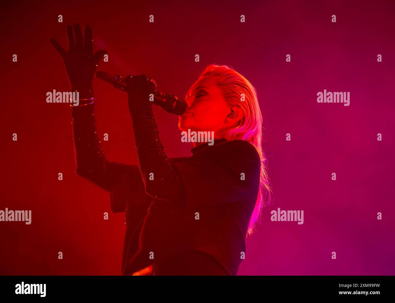 Latitude festival 2024 goldfrapp hi-res stock photography and images ...