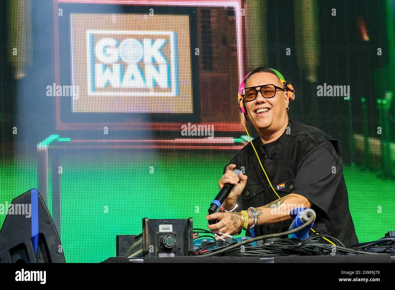 Gok wan father hi-res stock photography and images - Alamy