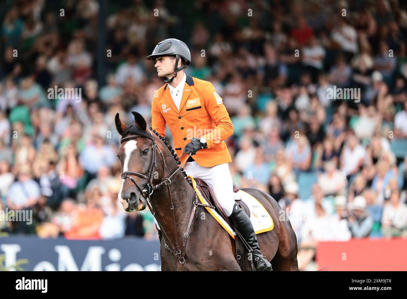 Bas MOERINGS of the Netherland with IPSTHAR during the CSI5* Agria ...
