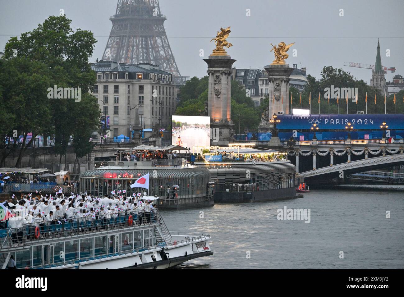 Japan Team (JPN), Opening Ceremony on the Seine River with the Eiffel ...