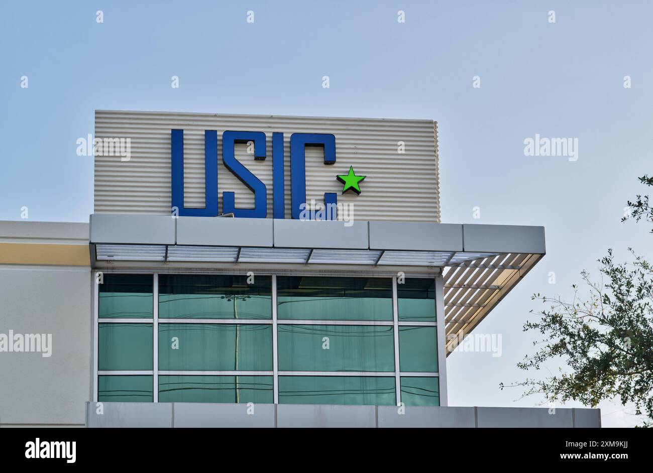 Underground office building hi-res stock photography and images - Alamy