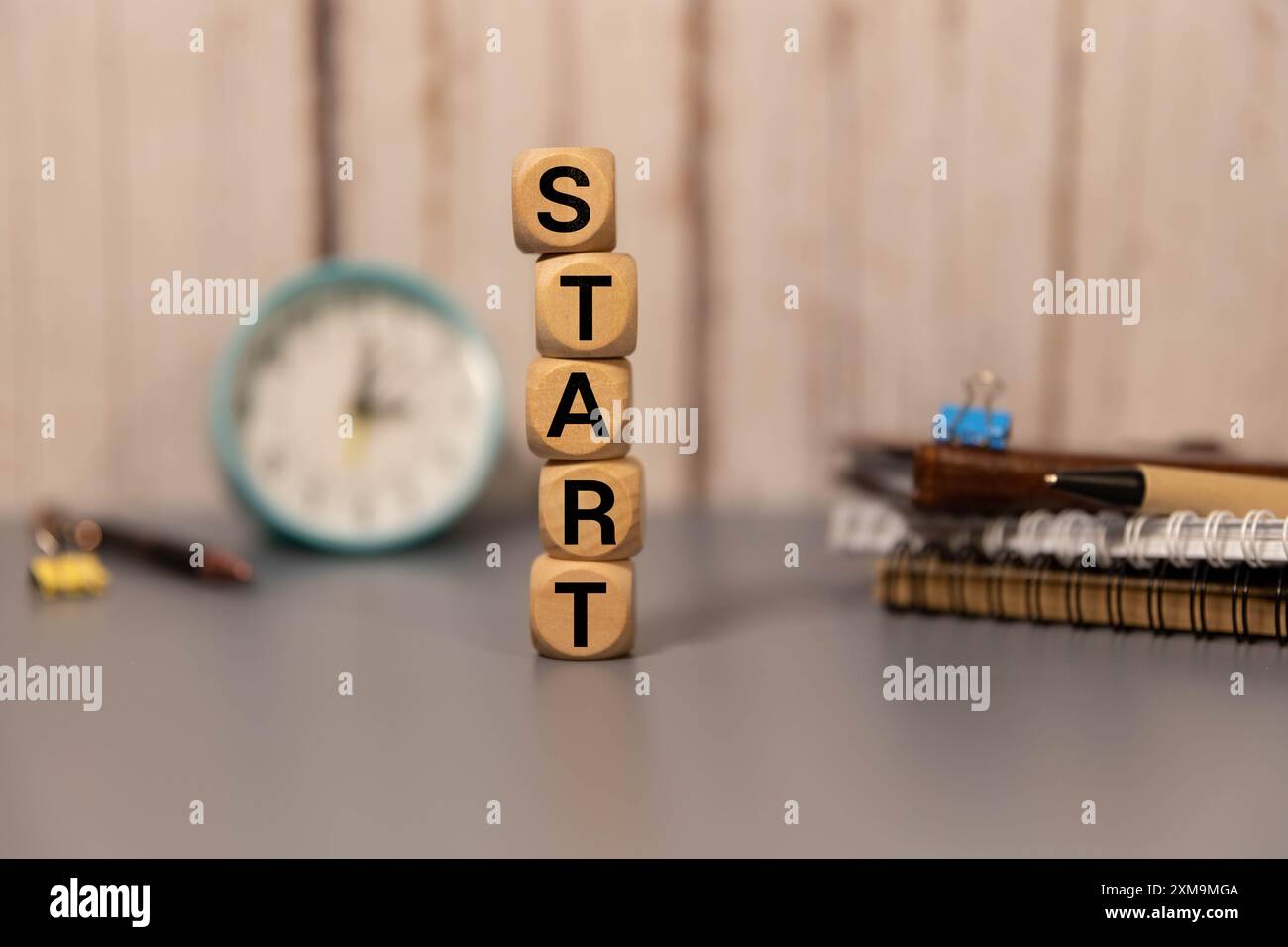 Close up start word hi-res stock photography and images - Alamy