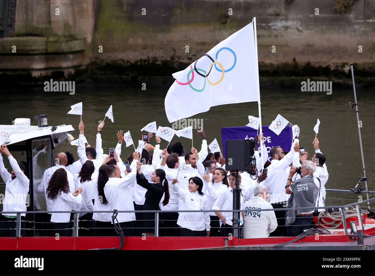 Refugee olympic team 2024 hi-res stock photography and images - Alamy