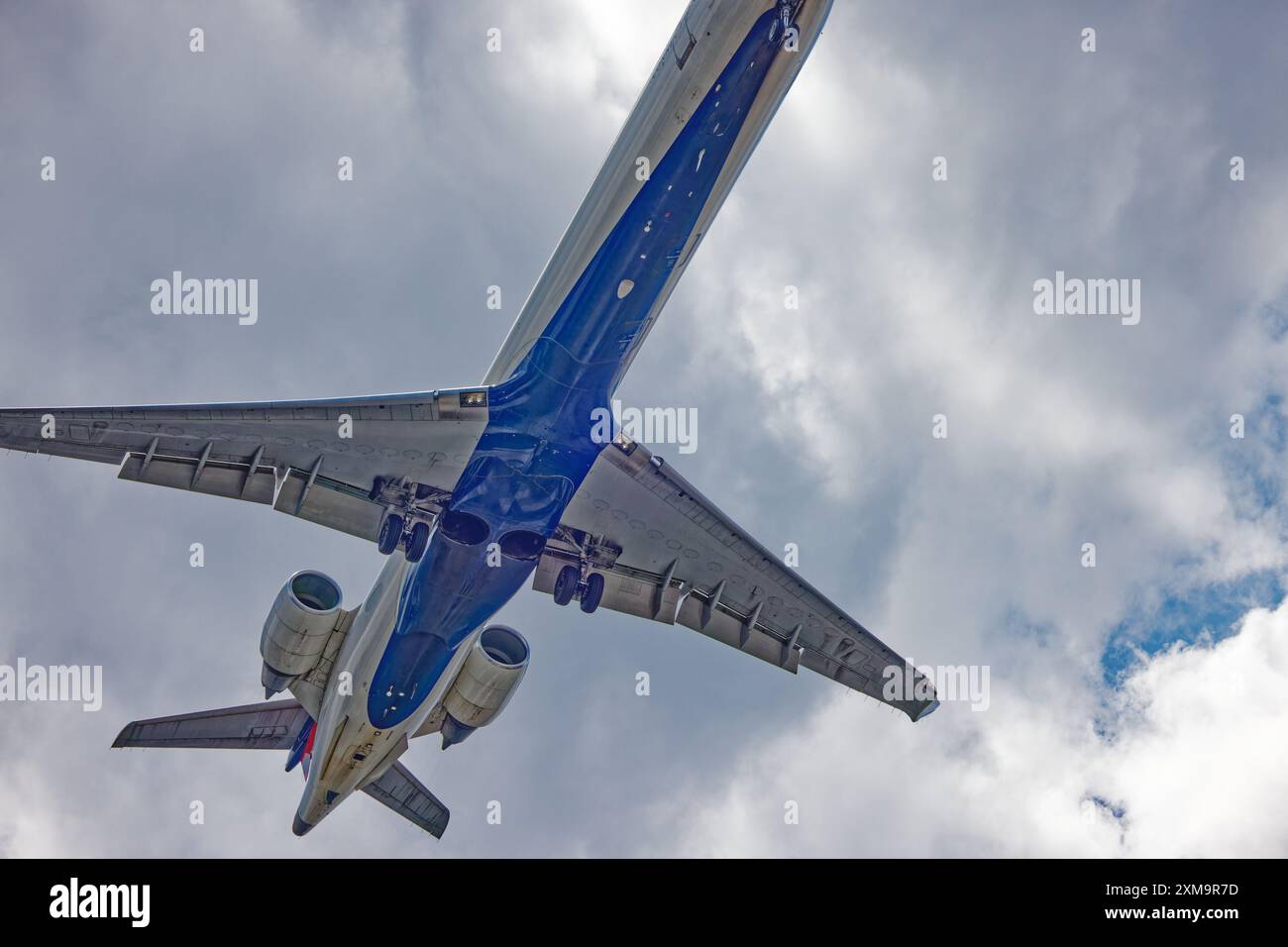 Delta Connection 932 : A Delta Connection (DL) Bombardier CRJ-900 ...