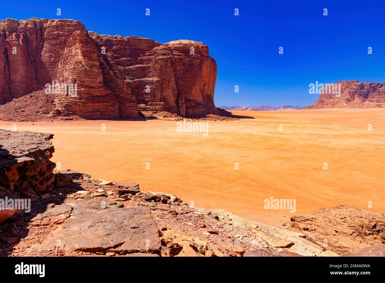 View of the Wadi Rum from the top of the Red sand Cliff, Jordan Stock ...
