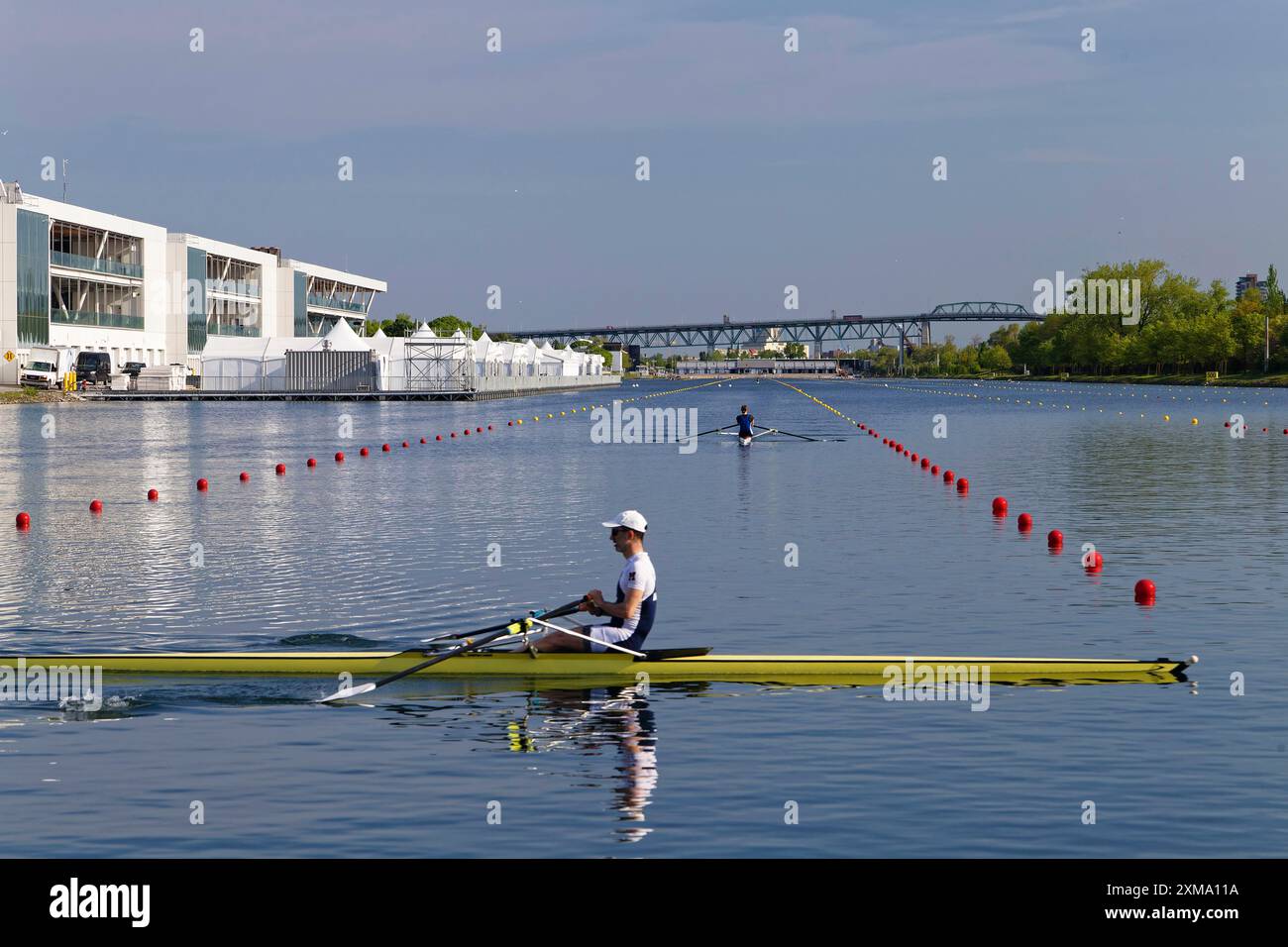 Rowing pool hi-res stock photography and images - Alamy