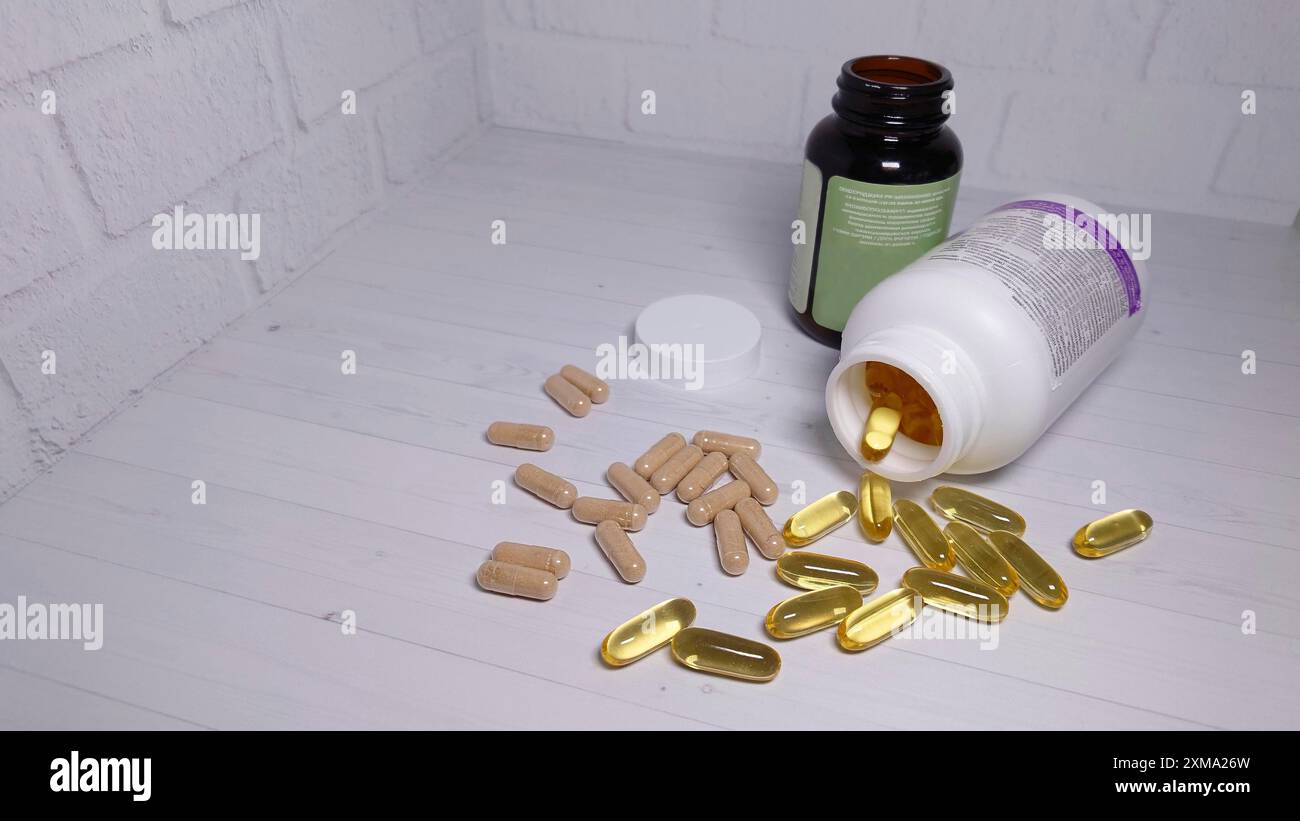 Two capsules against white hi-res stock photography and images - Alamy