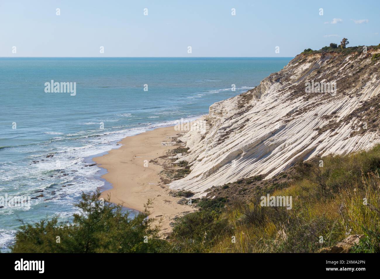 Salsa bianca hi-res stock photography and images - Alamy