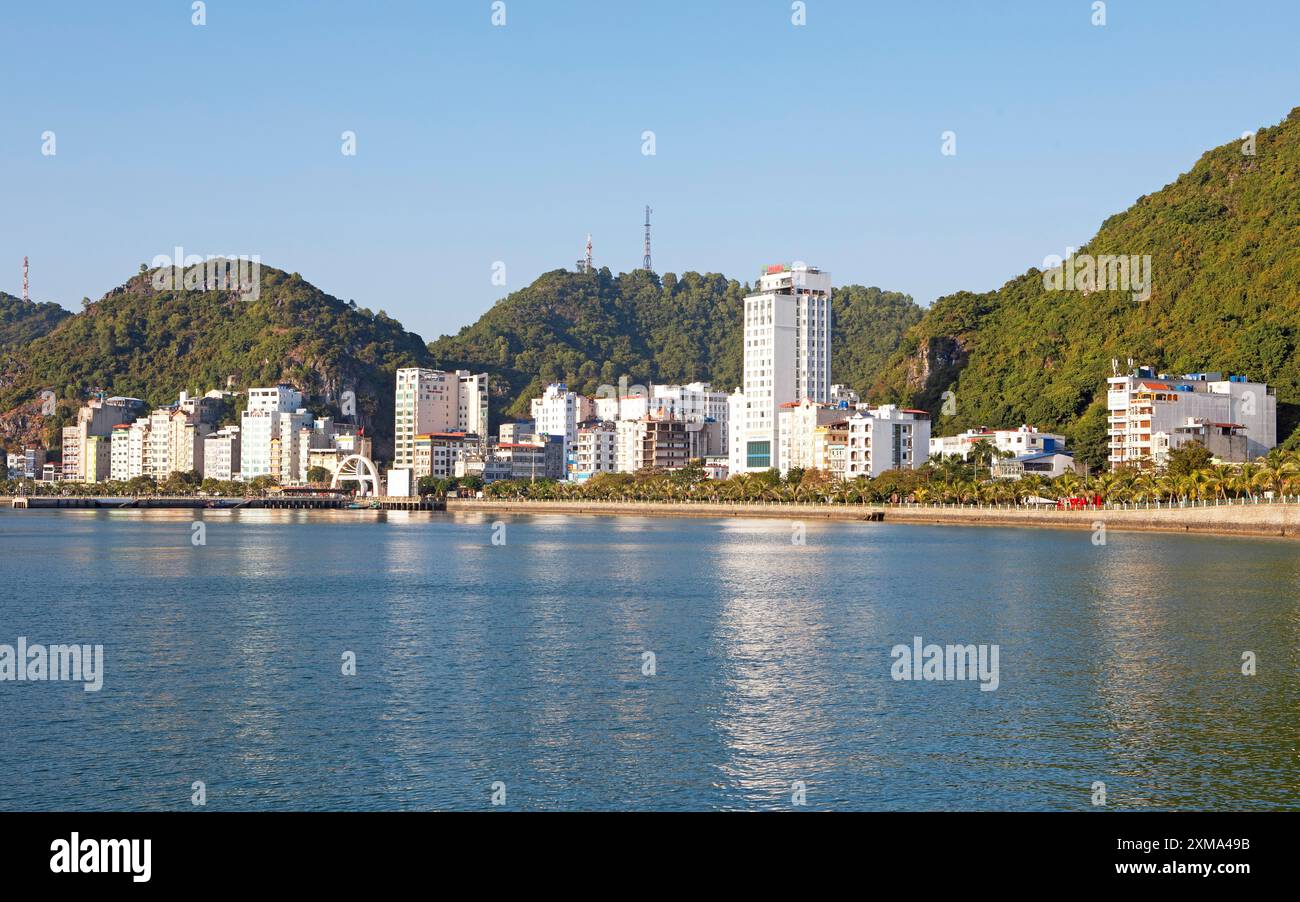 Cat Ba town on Cat Ba Island, Halong Bay, Vietnam Stock Photo - Alamy