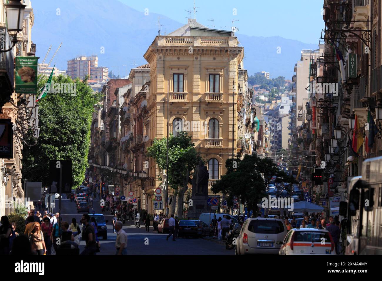 Via Etna Catania, Sicily, Italy Stock Photo - Alamy