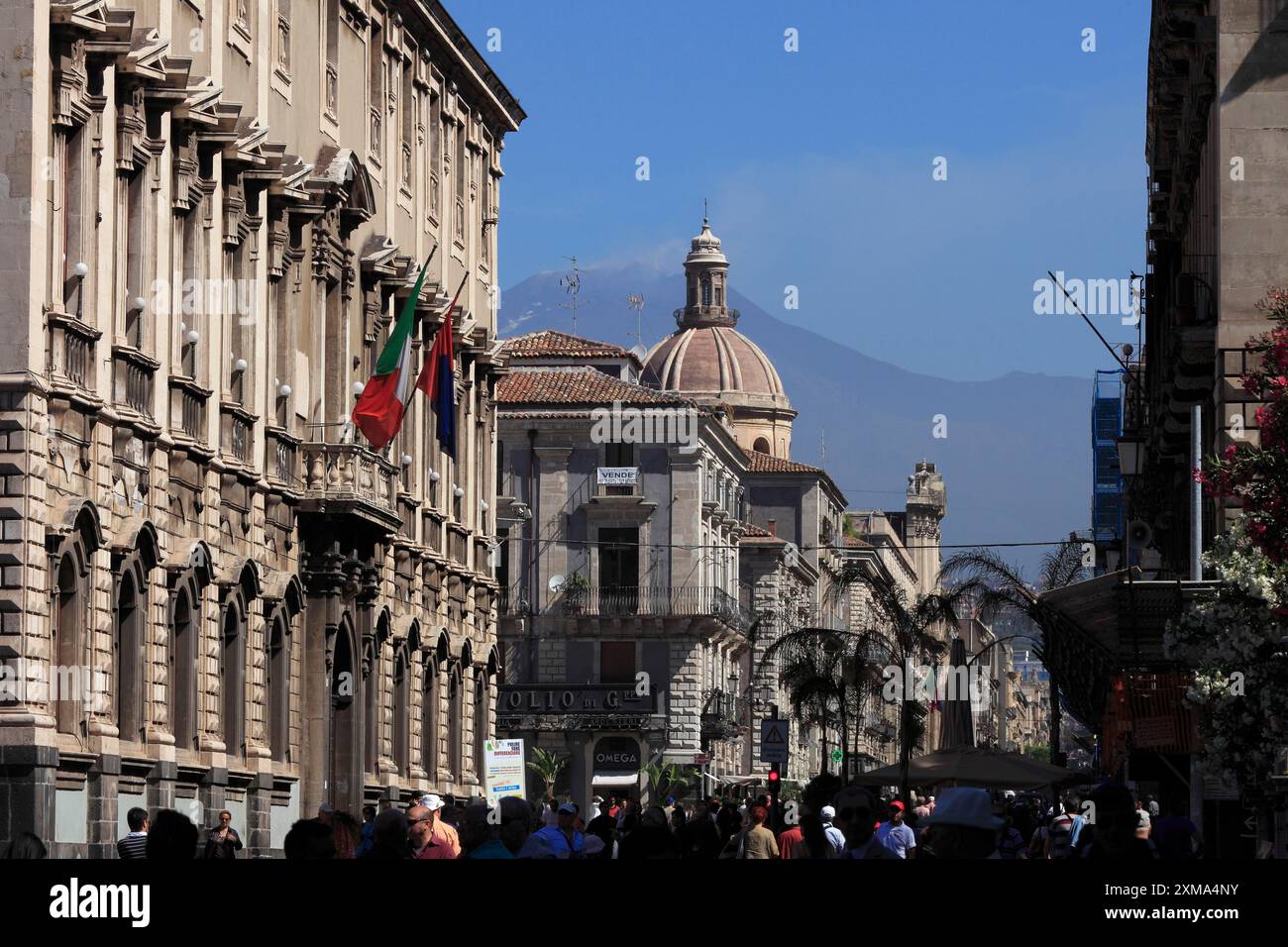 Catania sicily old quarter hi-res stock photography and images - Alamy