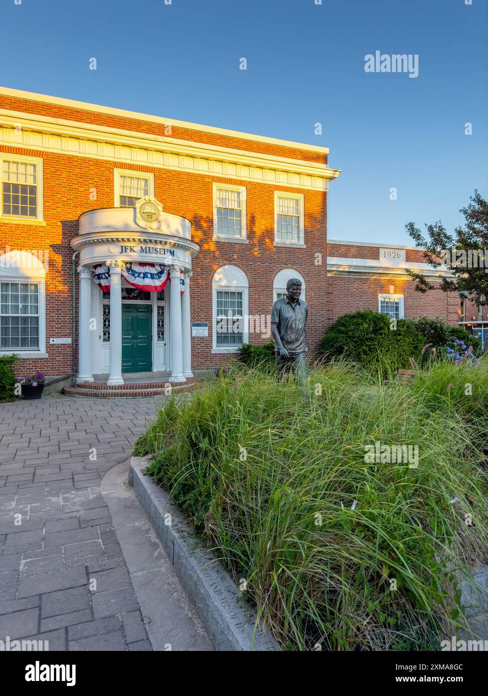 Hyannis ma usa july 2024 hi-res stock photography and images - Alamy