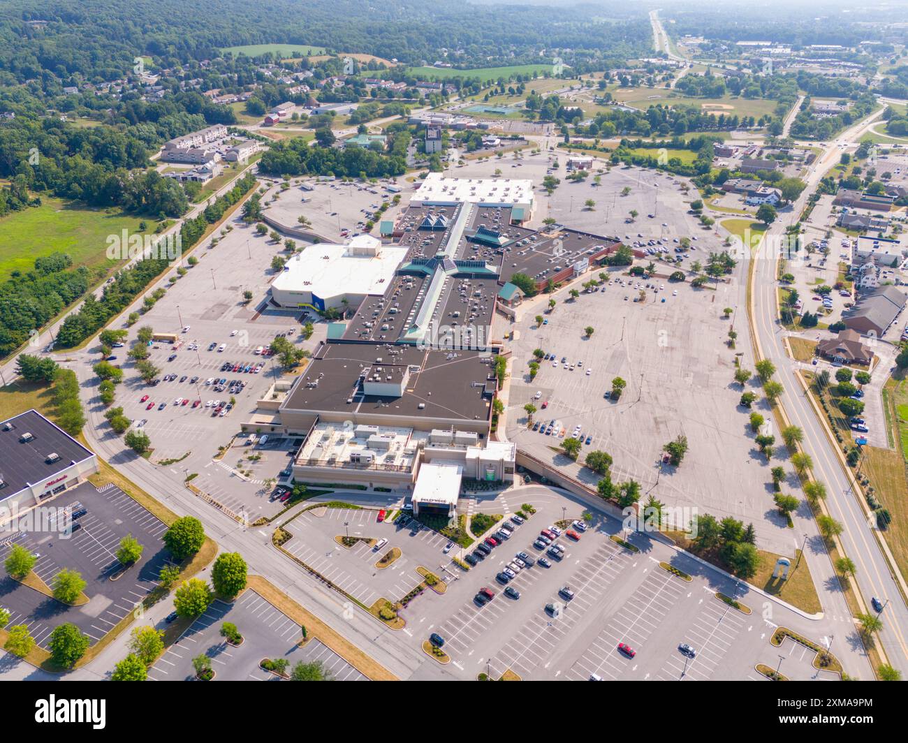 York, PA, USA - July 16, 2024: Aerial photo York Galleria Mall Stock ...