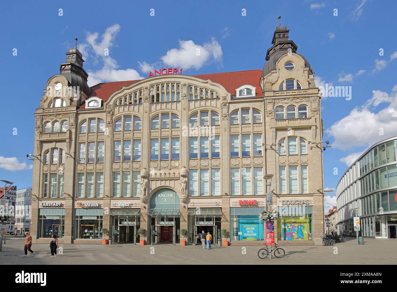 Anger scene hi-res stock photography and images - Alamy