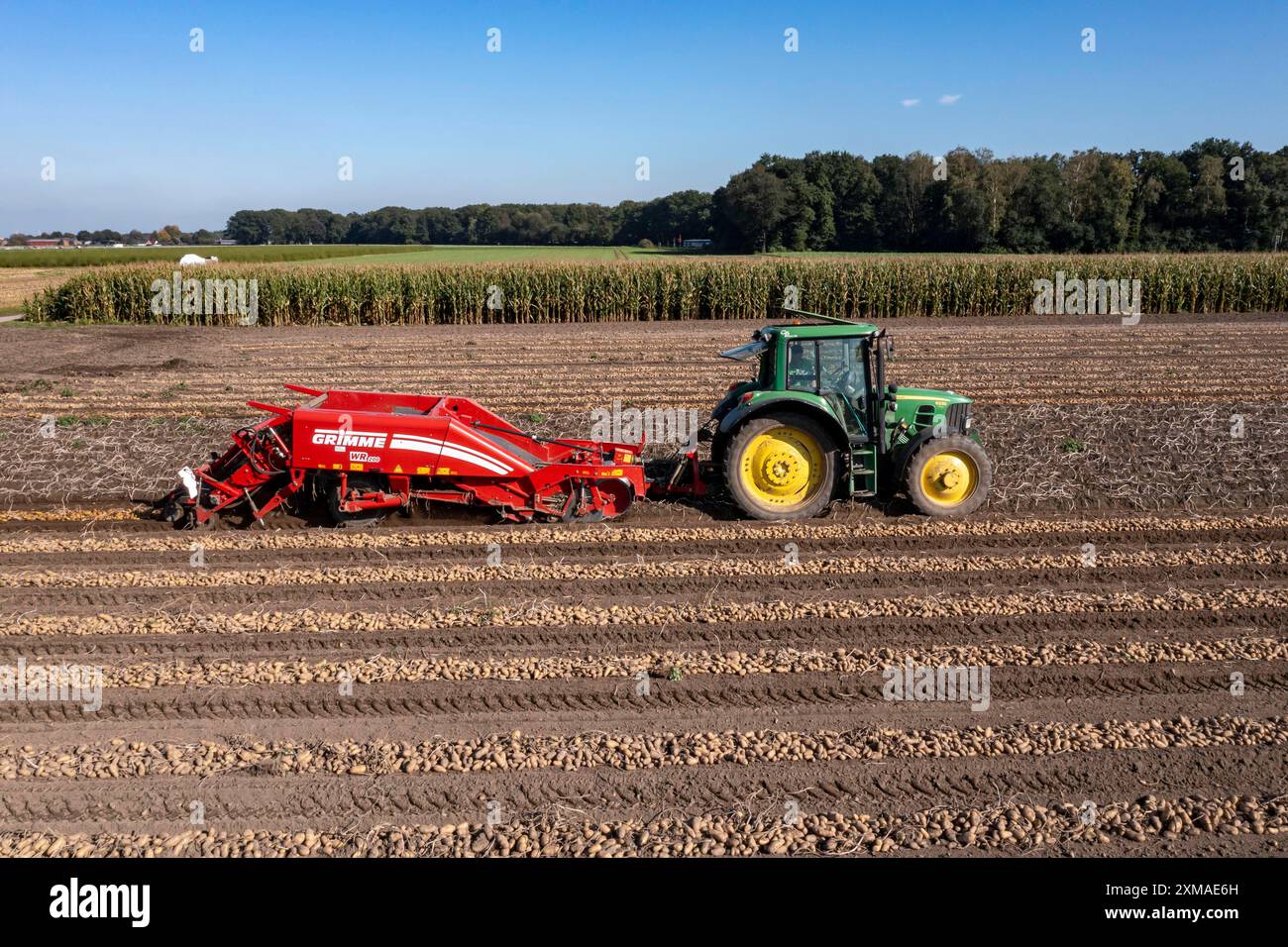 Aerial potato harvest field autumn hi-res stock photography and images ...
