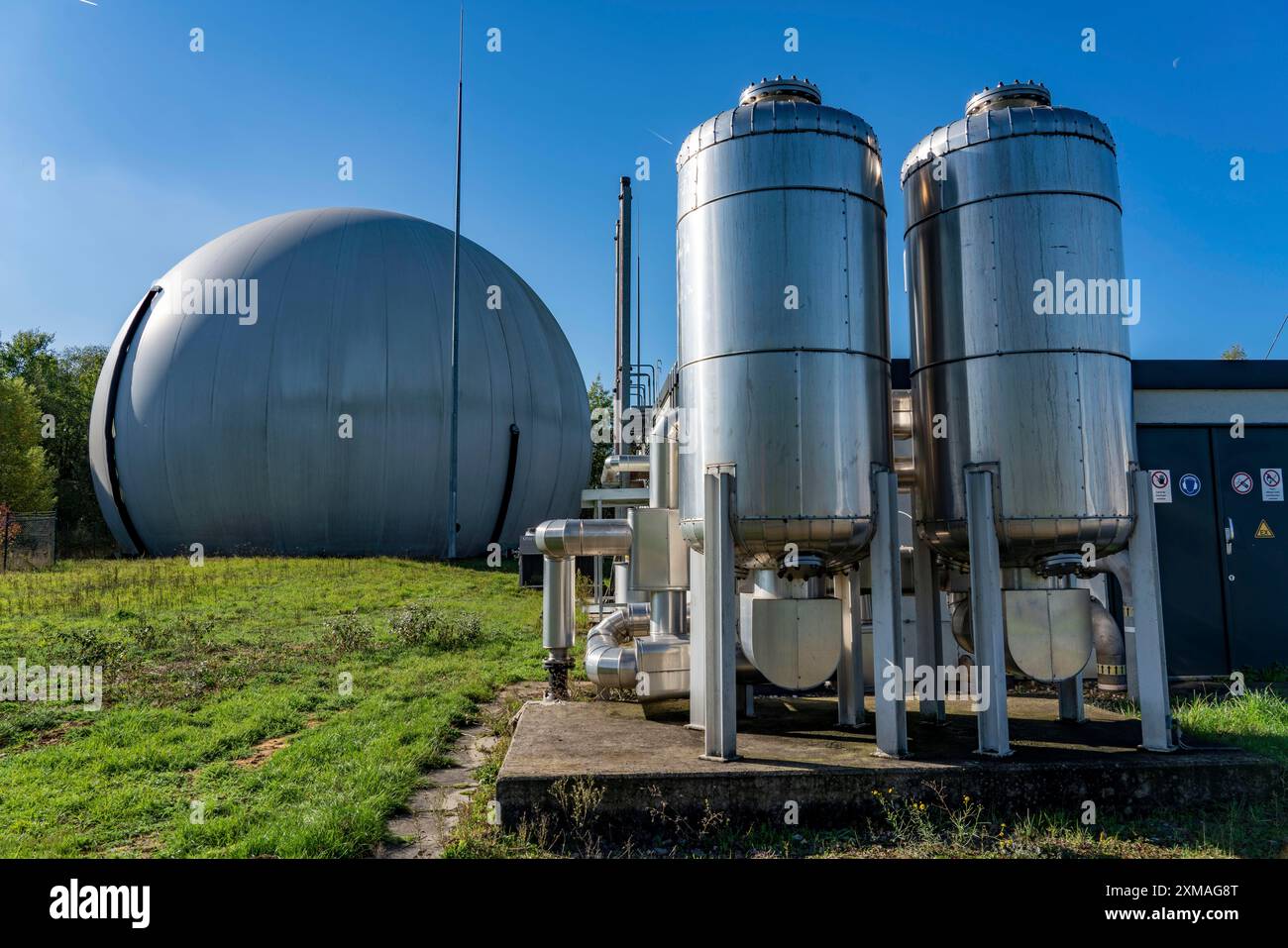 Fine desulphurisation of the gas mixture using an activated carbon ...