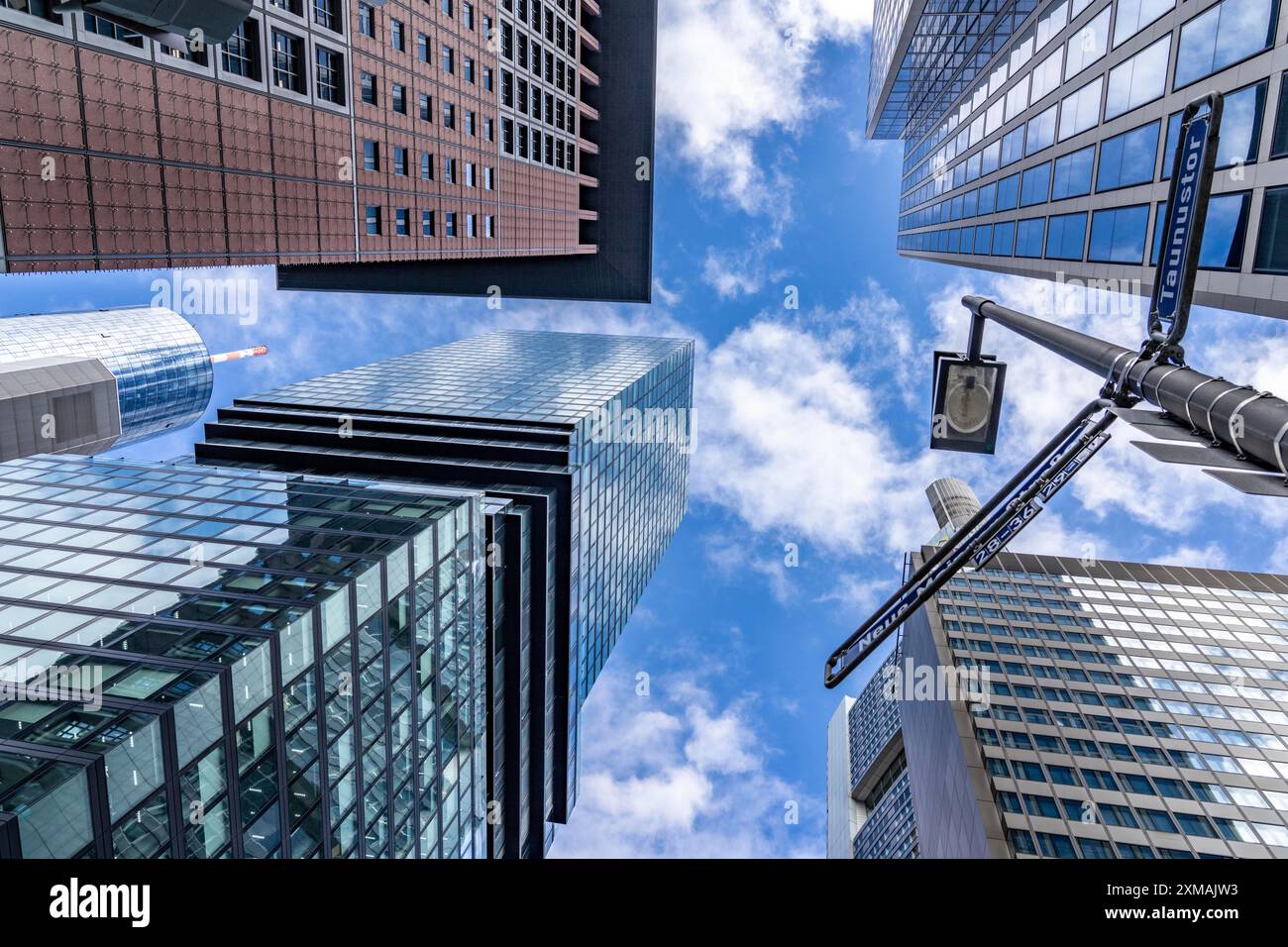 High-rise buildings, office building, Taunusstrasse corner Neue Mainzer ...