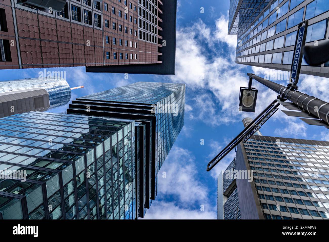 High-rise buildings, office building, Taunusstrasse corner Neue Mainzer ...