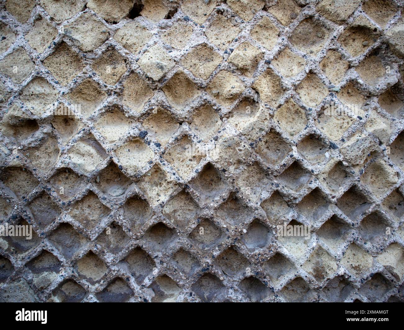 Diamond brickwork pattern hi-res stock photography and images - Alamy