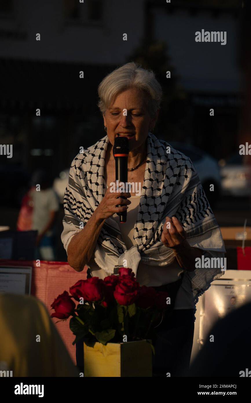 Green Party presidential nominee Dr. Jill Stein visited Laguna Beach ...