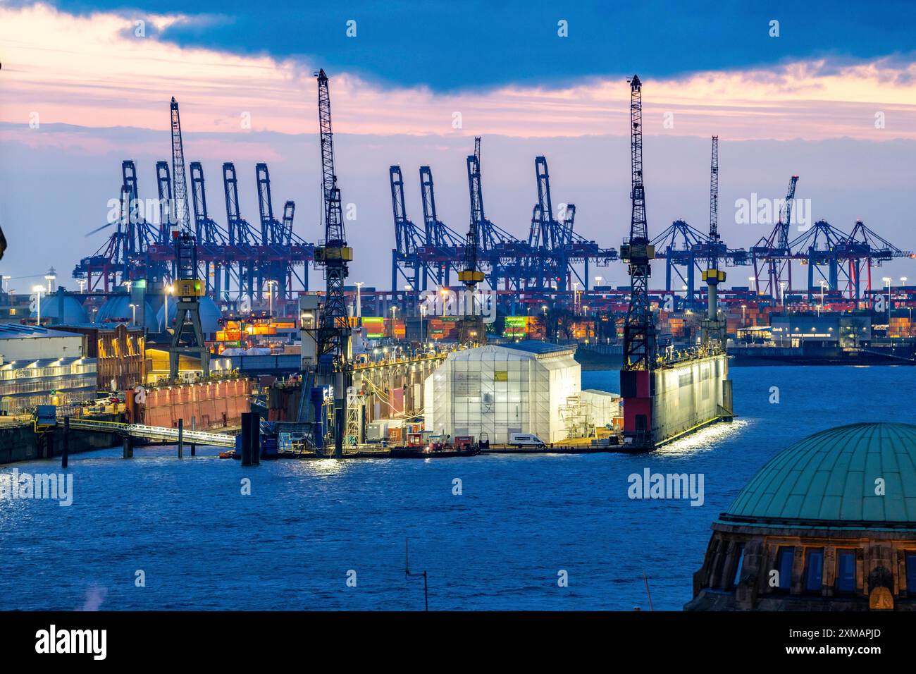 Port of Hamburg, view of the Blohm + Voss shipyard, Dock 11, evening ...