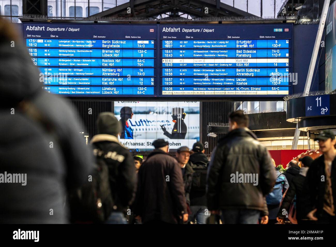 Station reference hi-res stock photography and images - Alamy